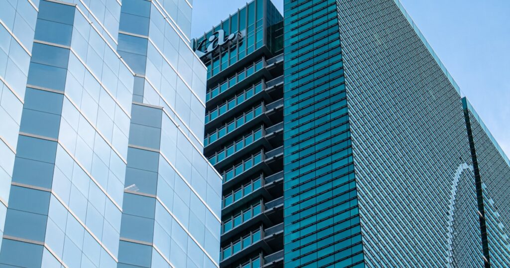 REITs Explained: How Real Estate Investment Trusts Work - Equity ...